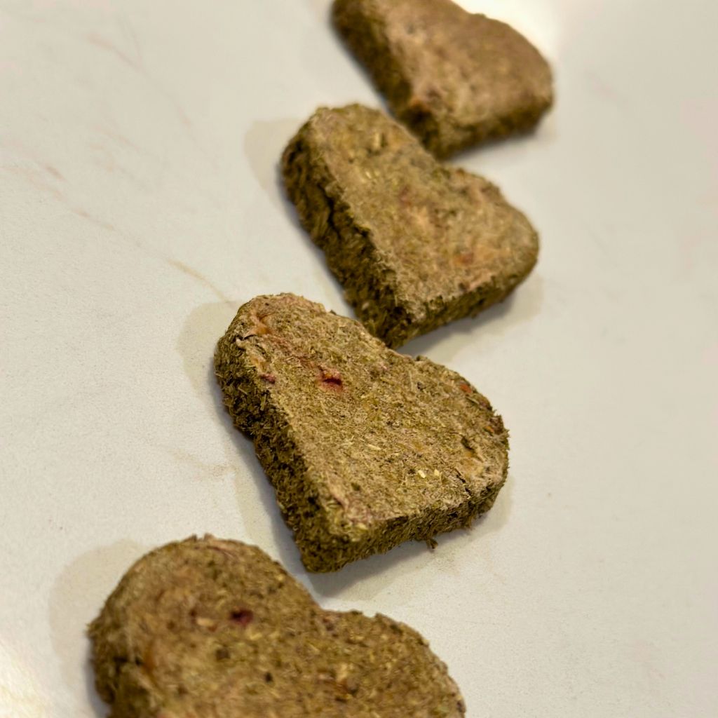 Timothy Hay Snaps – Rabbits Down Under